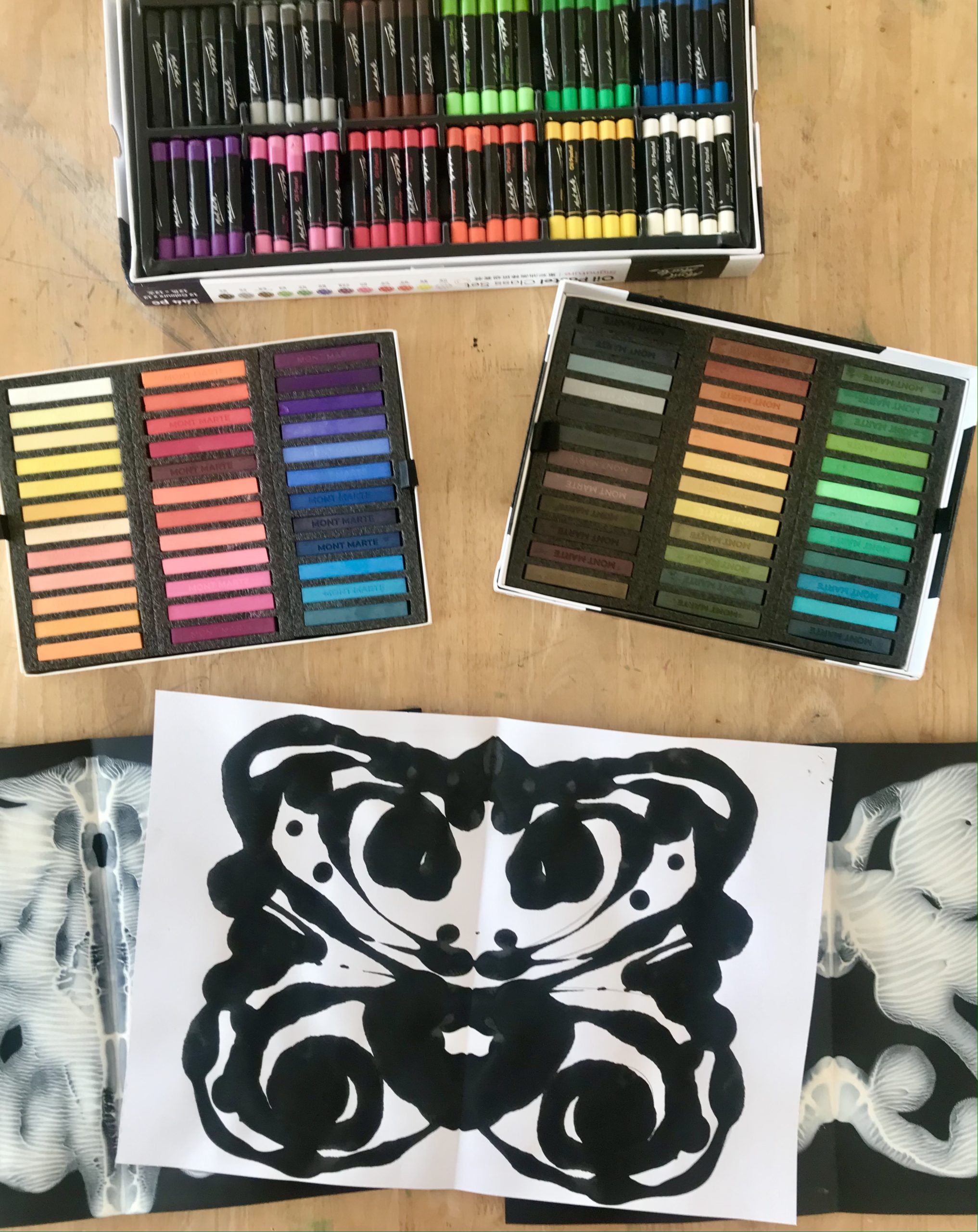 Art Lesson: Butterfly Project - CAKECRUSH